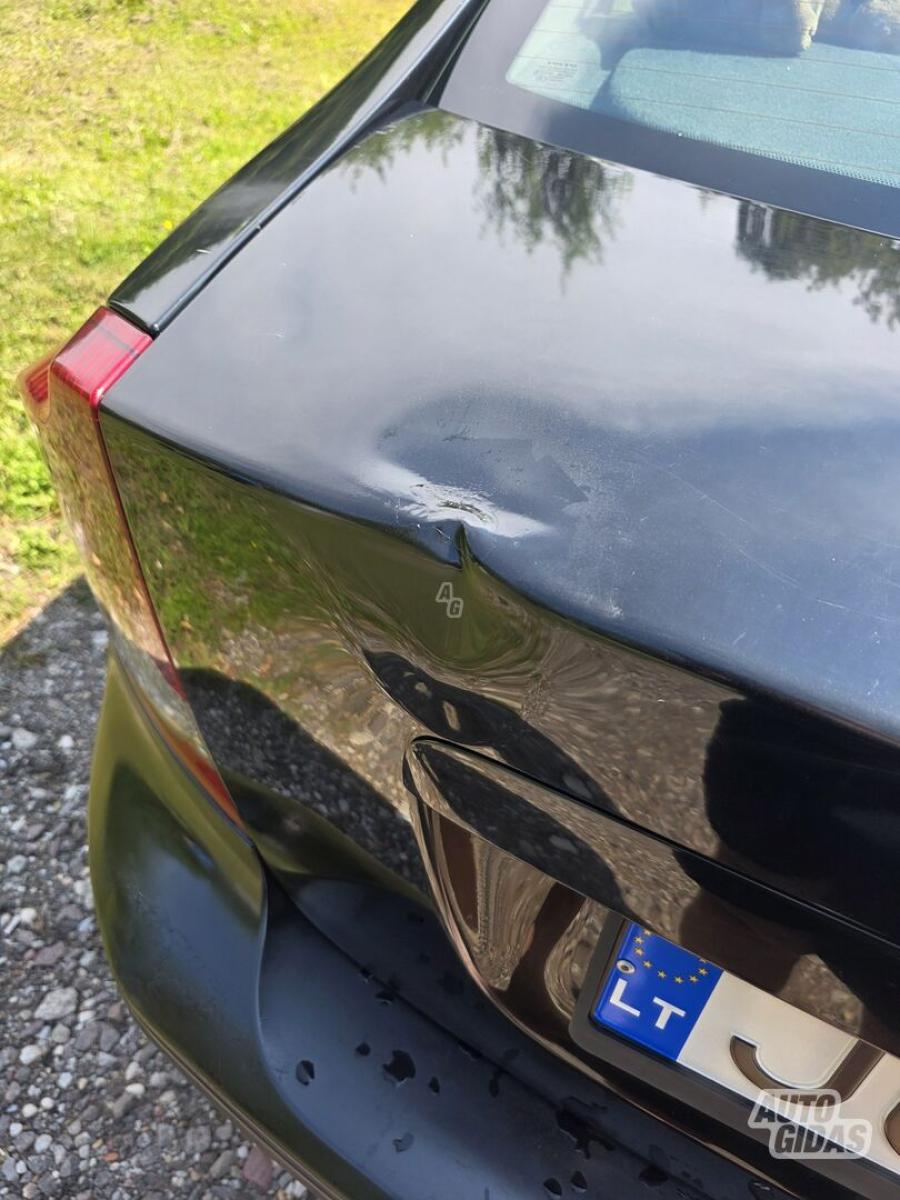Melns Volvo S40 2006 Kauņa, ar dzinēja tilpumu 1.60 L un nobraukumu 243 tūkst. km par 2300 €, foto 5 vietnē AUTOMOTO.COM.LV