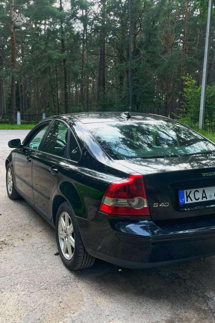Черный Вольво С40 2006 в Каунас, объемом двигателя 1.56 л и пробегом 332 тыс. км за 1700 €, фото 6 на AUTOMOTO.COM.LV