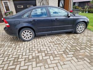 Melns Volvo S40 2006 Plungė, ar dzinēja tilpumu 1.60 L un nobraukumu 228 tūkst. km par 1000 €, foto 4 vietnē AUTOMOTO.COM.LV
