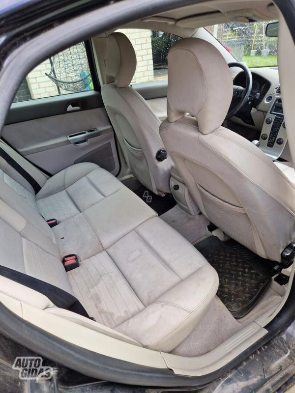 Melns Volvo S40 2006 Plungė, ar dzinēja tilpumu 1.60 L un nobraukumu 228 tūkst. km par 1000 €, foto 7 vietnē AUTOMOTO.COM.LV