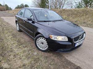 Melns Volvo S40 2007 Klaipėda, ar dzinēja tilpumu 2.00 L un nobraukumu 293 tūkst. km par 2300 €, foto 3 vietnē AUTOMOTO.COM.LV