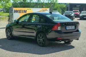 Black Volvo S40 2007 in Liepaja, with an engine capacity of 2.40 L and mileage of 346 thousand km for 3950 €, photo 3 on AUTOMOTO.COM.LV
