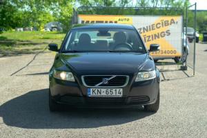Black Volvo S40 2007 in Liepaja, with an engine capacity of 2.40 L and mileage of 346 thousand km for 3950 €, photo 7 on AUTOMOTO.COM.LV