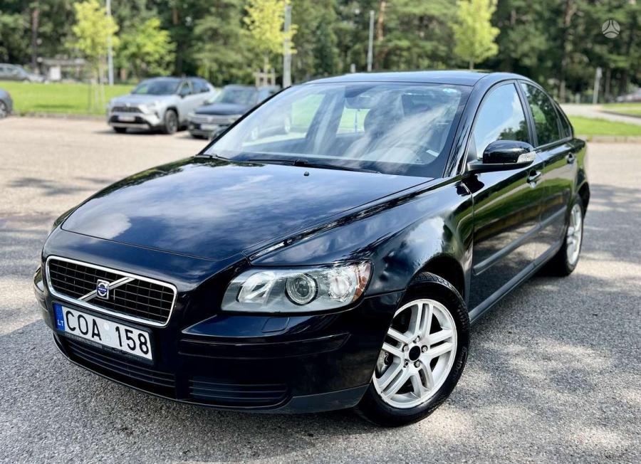 Melns Volvo S40 2007 Viļņa, ar dzinēja tilpumu 1.78 L un nobraukumu 220 tūkst. km par 1190 €, foto 1 vietnē AUTOMOTO.COM.LV
