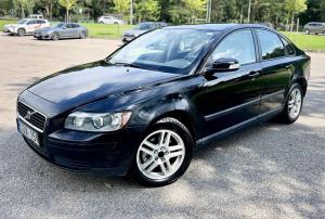 Melns Volvo S40 2007 Viļņa, ar dzinēja tilpumu 1.78 L un nobraukumu 220 tūkst. km par 1190 €, foto 3 vietnē AUTOMOTO.COM.LV