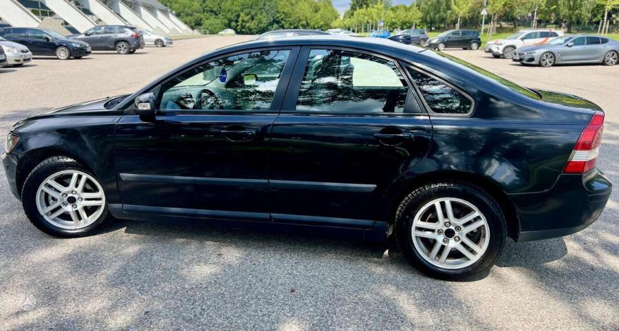 Melns Volvo S40 2007 Viļņa, ar dzinēja tilpumu 1.78 L un nobraukumu 220 tūkst. km par 1190 €, foto 5 vietnē AUTOMOTO.COM.LV