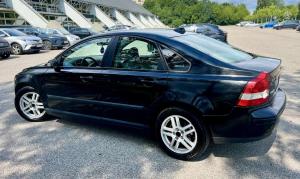 Melns Volvo S40 2007 Viļņa, ar dzinēja tilpumu 1.78 L un nobraukumu 220 tūkst. km par 1190 €, foto 6 vietnē AUTOMOTO.COM.LV