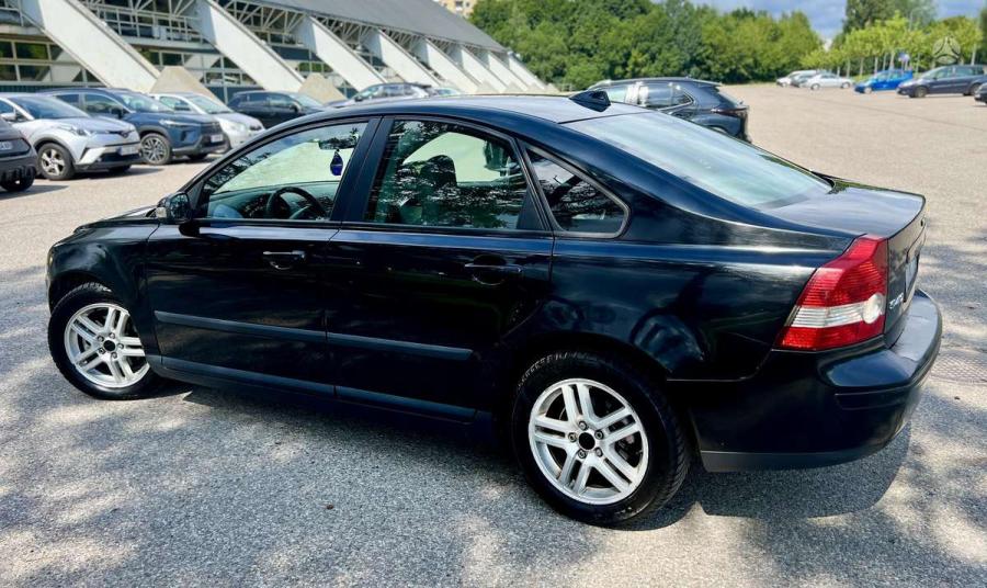 Melns Volvo S40 2007 Viļņa, ar dzinēja tilpumu 1.78 L un nobraukumu 220 tūkst. km par 1190 €, foto 6 vietnē AUTOMOTO.COM.LV