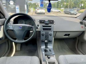 Melns Volvo S40 2007 Viļņa, ar dzinēja tilpumu 1.78 L un nobraukumu 220 tūkst. km par 1190 €, foto 14 vietnē AUTOMOTO.COM.LV