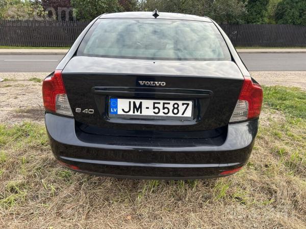 Melns Volvo S40 2007 Kuldīga, ar dzinēja tilpumu 1.60 L un nobraukumu 372 tūkst. km par 1700 €, foto 6 vietnē AUTOMOTO.COM.LV