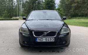 Melns Volvo S40 2008 Rīga, ar dzinēja tilpumu 1.60 L un nobraukumu 255 tūkst. km par 2650 €, foto 3 vietnē AUTOMOTO.COM.LV