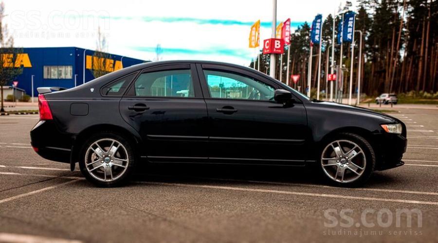 Black Volvo S40 2008 in Riga, with an engine capacity of 2.00 L and mileage of 249 thousand km for 3500 €, photo 4 on AUTOMOTO.COM.LV