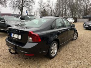 Black Volvo S40 2008 in Riga, with an engine capacity of 2.00 L and mileage of 0 thousand km for 3990 €, photo 5 on AUTOMOTO.COM.LV