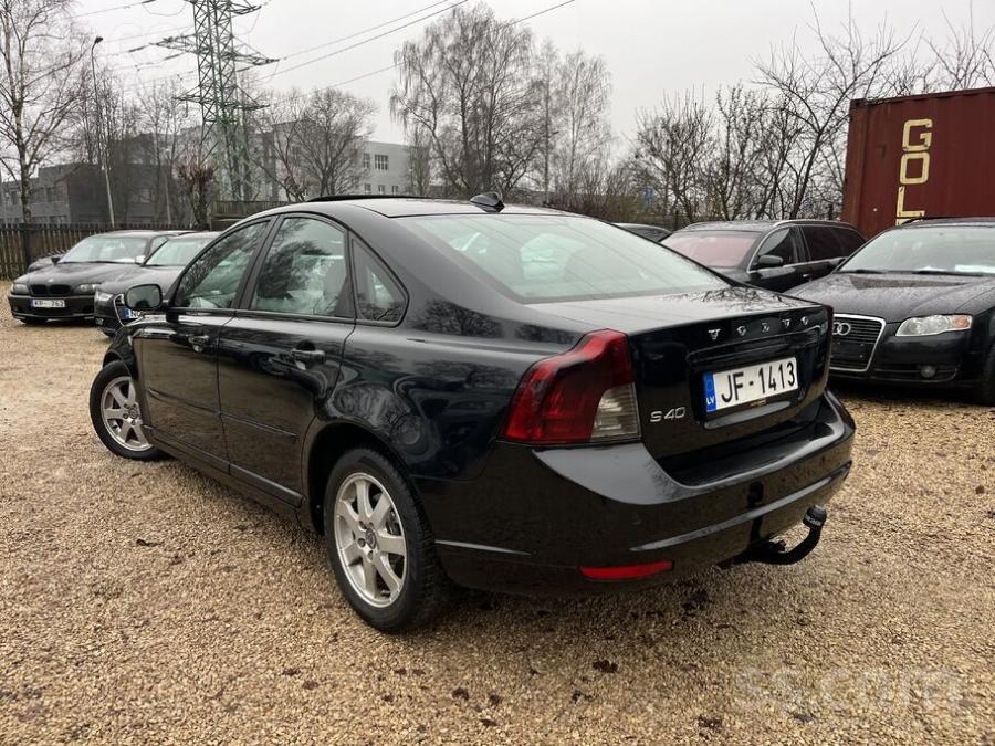 Black Volvo S40 2008 in Riga, with an engine capacity of 2.00 L and mileage of 0 thousand km for 3990 €, photo 6 on AUTOMOTO.COM.LV