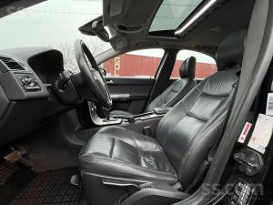 Black Volvo S40 2008 in Riga, with an engine capacity of 2.00 L and mileage of 0 thousand km for 3990 €, photo 10 on AUTOMOTO.COM.LV