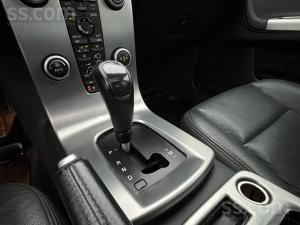 Black Volvo S40 2008 in Riga, with an engine capacity of 2.00 L and mileage of 0 thousand km for 3990 €, photo 14 on AUTOMOTO.COM.LV