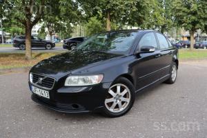 Black Volvo S40 2008 in Riga, with an engine capacity of 2.00 L and mileage of 0 thousand km for 2990 €, photo 3 on AUTOMOTO.COM.LV