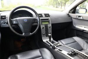 Black Volvo S40 2008 in Riga, with an engine capacity of 2.00 L and mileage of 0 thousand km for 2990 €, photo 7 on AUTOMOTO.COM.LV