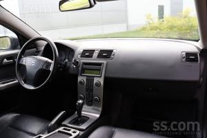 Black Volvo S40 2008 in Riga, with an engine capacity of 2.00 L and mileage of 0 thousand km for 2990 €, photo 8 on AUTOMOTO.COM.LV
