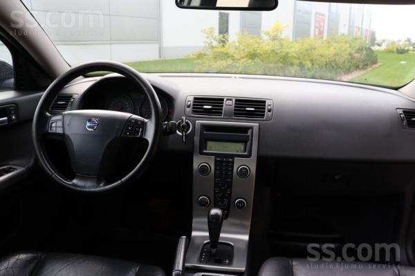 Black Volvo S40 2008 in Riga, with an engine capacity of 2.00 L and mileage of 0 thousand km for 2990 €, photo 9 on AUTOMOTO.COM.LV