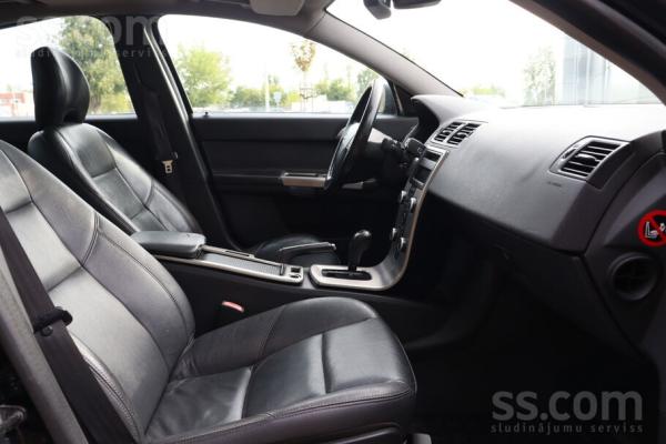 Black Volvo S40 2008 in Riga, with an engine capacity of 2.00 L and mileage of 0 thousand km for 2990 €, photo 10 on AUTOMOTO.COM.LV