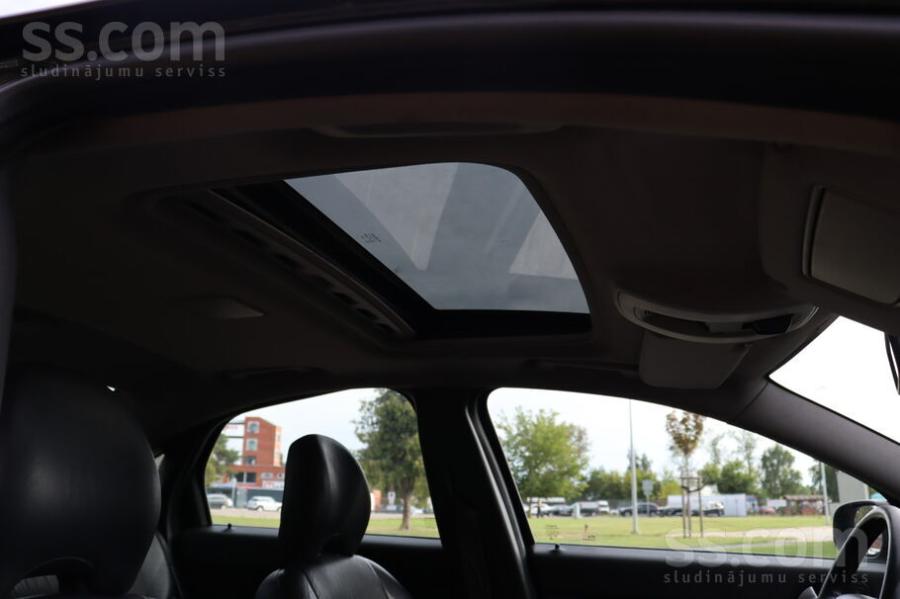 Black Volvo S40 2008 in Riga, with an engine capacity of 2.00 L and mileage of 0 thousand km for 2990 €, photo 12 on AUTOMOTO.COM.LV