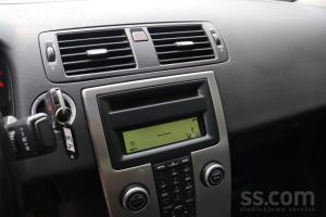 Black Volvo S40 2008 in Riga, with an engine capacity of 2.00 L and mileage of 0 thousand km for 2990 €, photo 17 on AUTOMOTO.COM.LV