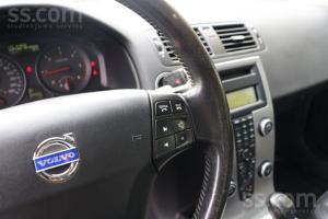 Black Volvo S40 2008 in Riga, with an engine capacity of 2.00 L and mileage of 0 thousand km for 2990 €, photo 18 on AUTOMOTO.COM.LV