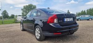 Black Volvo S40 2008 in Daugavpils, with an engine capacity of 1.60 L and mileage of 284 thousand km for 3500 €, photo 4 on AUTOMOTO.COM.LV