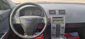 Black Volvo S40 2008 in Daugavpils, with an engine capacity of 1.60 L and mileage of 284 thousand km for 3500 €, photo 11 on AUTOMOTO.COM.LV
