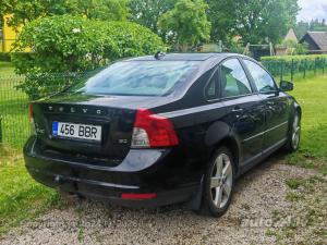 Black Volvo S40 2008 in Kilingi-Nomme, with an engine capacity of 1.60 L and mileage of 390 thousand km for 1999 €, photo 4 on AUTOMOTO.COM.LV