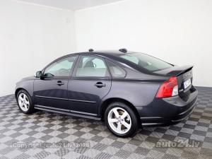 Melns Volvo S40 2008 Tallina, ar dzinēja tilpumu 2.00 L un nobraukumu 259 tūkst. km par 2699 €, foto 5 vietnē AUTOMOTO.COM.LV