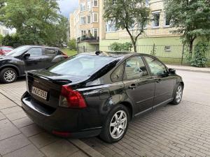 Melns Volvo S40 2008 Viļņa, ar dzinēja tilpumu 2.00 L un nobraukumu 390 tūkst. km par 1400 €, foto 6 vietnē AUTOMOTO.COM.LV
