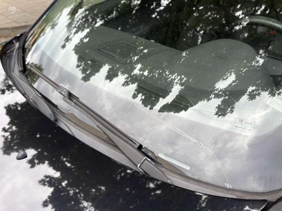 Melns Volvo S40 2008 Viļņa, ar dzinēja tilpumu 2.00 L un nobraukumu 390 tūkst. km par 1400 €, foto 11 vietnē AUTOMOTO.COM.LV