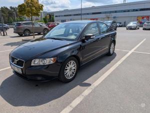 Melns Volvo S40 2008 Viļņa, ar dzinēja tilpumu 2.00 L un nobraukumu 283 tūkst. km par 1900 €, foto 5 vietnē AUTOMOTO.COM.LV