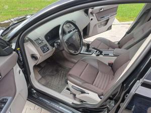 Black Volvo S40 2008 in Siauliai, with an engine capacity of 1.56 L and mileage of 235 thousand km for 3300 €, photo 11 on AUTOMOTO.COM.LV