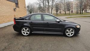Melns Volvo S40 2009 Rīga, ar dzinēja tilpumu 2.40 L un nobraukumu 281 tūkst. km par 3950 €, foto 5 vietnē AUTOMOTO.COM.LV