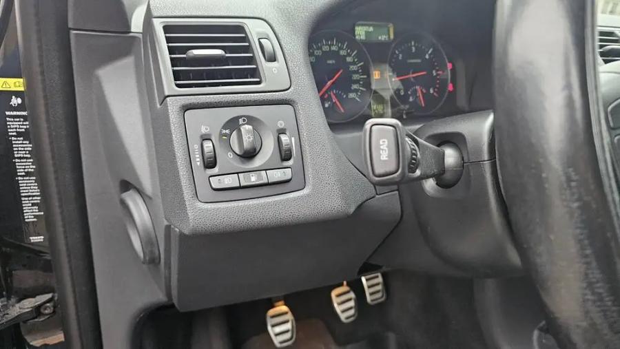 Melns Volvo S40 2009 Rīga, ar dzinēja tilpumu 2.40 L un nobraukumu 281 tūkst. km par 3950 €, foto 12 vietnē AUTOMOTO.COM.LV