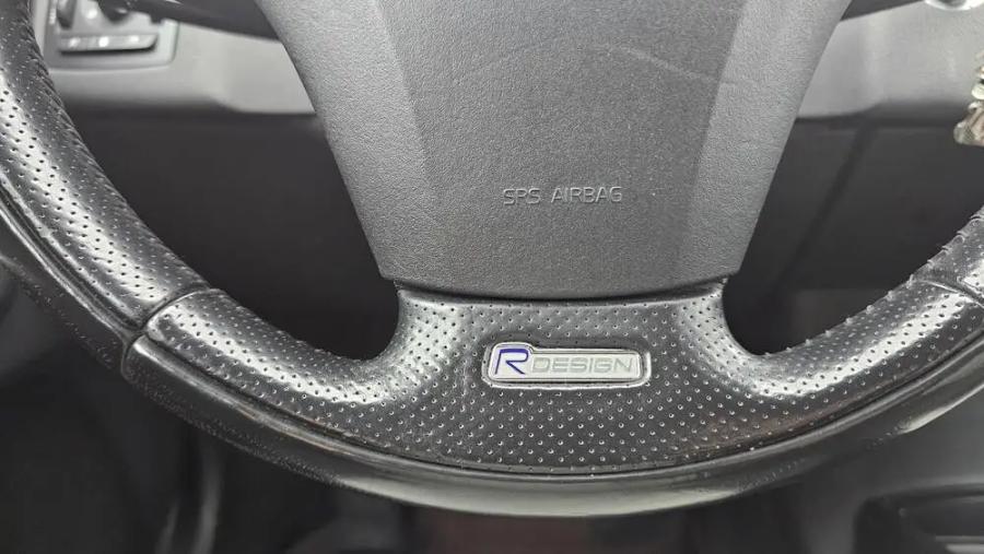 Melns Volvo S40 2009 Rīga, ar dzinēja tilpumu 2.40 L un nobraukumu 281 tūkst. km par 3950 €, foto 16 vietnē AUTOMOTO.COM.LV