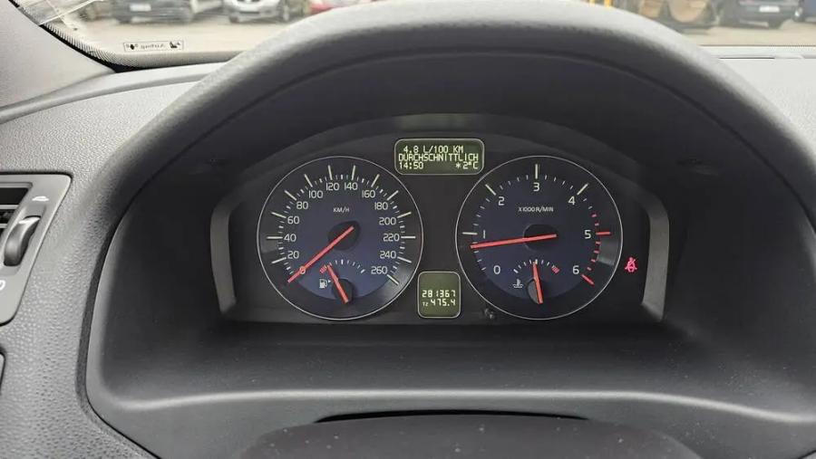 Melns Volvo S40 2009 Rīga, ar dzinēja tilpumu 2.40 L un nobraukumu 281 tūkst. km par 3950 €, foto 24 vietnē AUTOMOTO.COM.LV