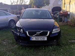 Melns Volvo S40 2009 Panevēža, ar dzinēja tilpumu 1.60 L un nobraukumu 321 tūkst. km par 777 €, foto  vietnē AUTOMOTO.COM.LV