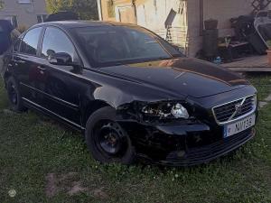 Черный Вольво С40 2009 в Паневежис, объемом двигателя 1.60 л и пробегом 321 тыс. км за 777 €, фото 3 на AUTOMOTO.COM.LV