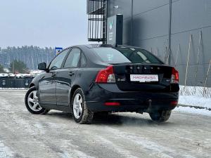 Melns Volvo S40 2010 Viļņa, ar dzinēja tilpumu 1.56 L un nobraukumu 180 tūkst. km par 2790 €, foto 18 vietnē AUTOMOTO.COM.LV