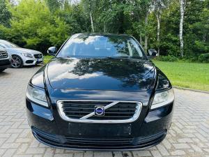 Black Volvo S40 2010 in Kaunas, with an engine capacity of 1.56 L and mileage of 303 thousand km for 3250 €, photo 3 on AUTOMOTO.COM.LV