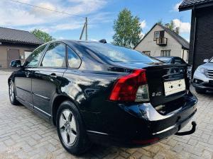 Black Volvo S40 2010 in Kaunas, with an engine capacity of 1.56 L and mileage of 303 thousand km for 3250 €, photo 5 on AUTOMOTO.COM.LV