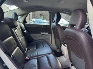 Black Volvo S40 2010 in Kaunas, with an engine capacity of 1.56 L and mileage of 303 thousand km for 3250 €, photo 22 on AUTOMOTO.COM.LV