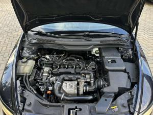 Black Volvo S40 2010 in Kaunas, with an engine capacity of 1.56 L and mileage of 303 thousand km for 3250 €, photo 28 on AUTOMOTO.COM.LV