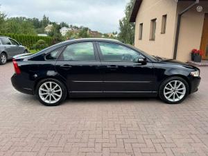 Black Volvo S40 2010 in Utena, with an engine capacity of 1.56 L and mileage of 209 thousand km for 3650 €, photo 6 on AUTOMOTO.COM.LV
