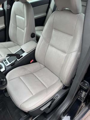 Black Volvo S40 2010 in Utena, with an engine capacity of 1.56 L and mileage of 209 thousand km for 3650 €, photo 12 on AUTOMOTO.COM.LV