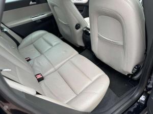 Black Volvo S40 2010 in Utena, with an engine capacity of 1.56 L and mileage of 209 thousand km for 3650 €, photo 18 on AUTOMOTO.COM.LV